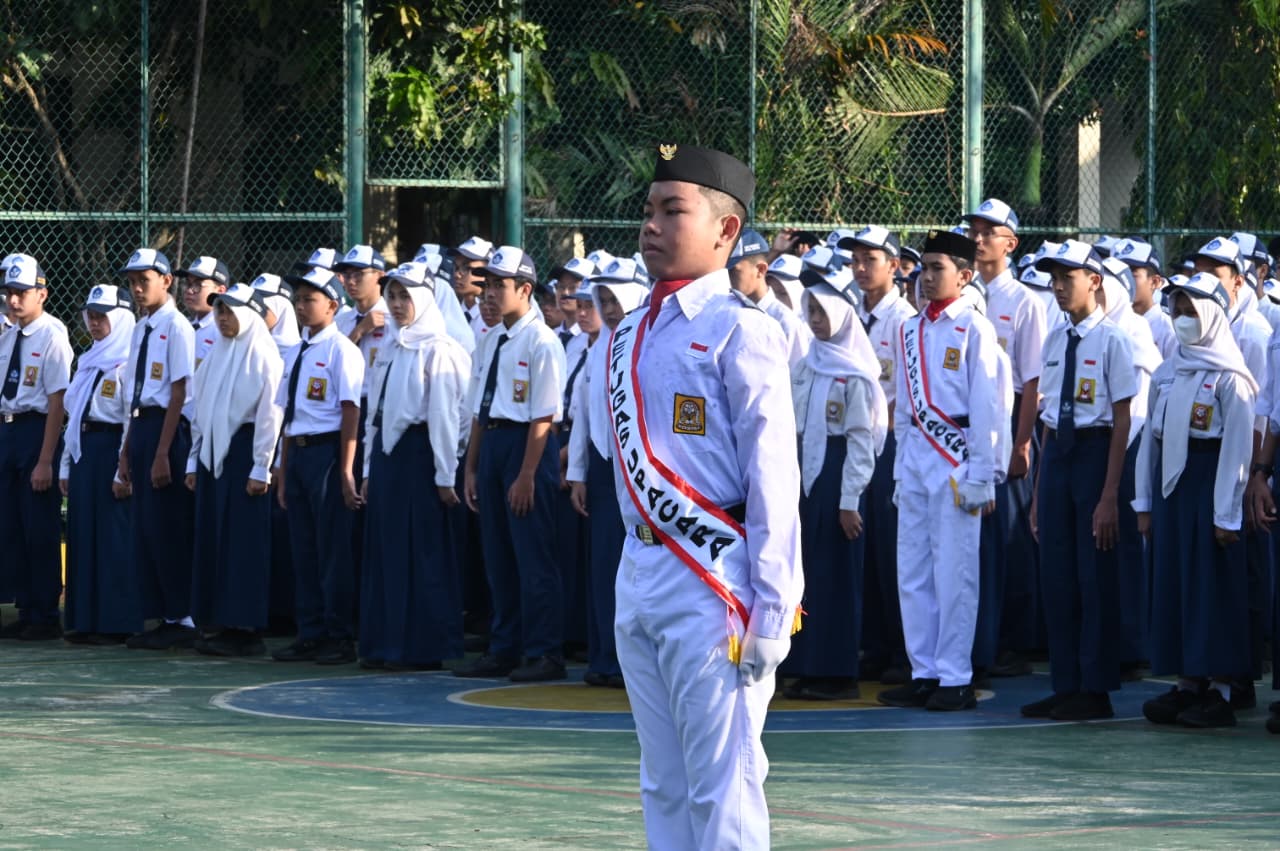Kemendikdasmen Masifkan Implementasi SEB Pelaksanaan Upacara Bendera ...